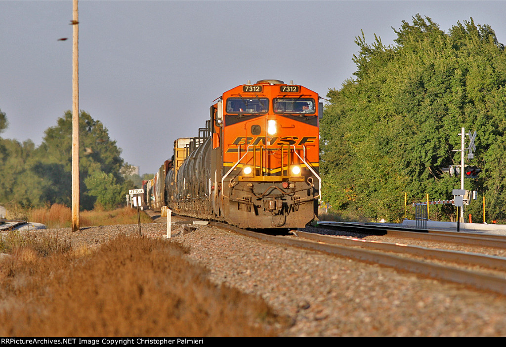 BNSF 7312 Leads H-DILKCK1-07